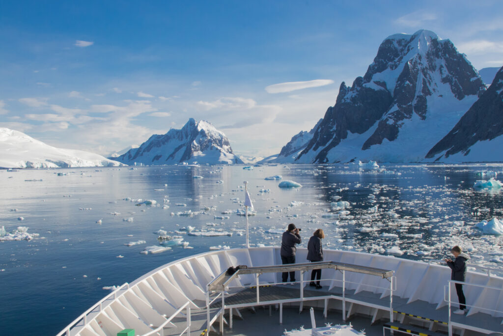 Best Antarctica Cruises & Tours - Search 1000+ Expeditions