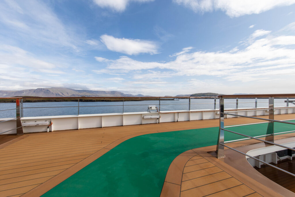 World Explorer Expedition Cruise Ship - Book Your Cruise