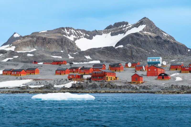 How Cold Is Antarctica? Weather & Temperature for Visitors
